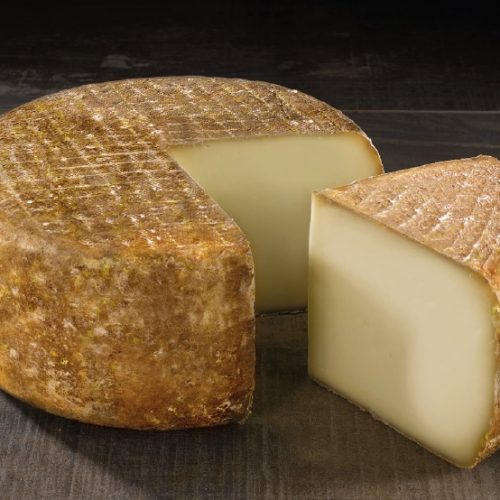 Idiazabal: Cheese from the Basque Country (Complete Guide)
