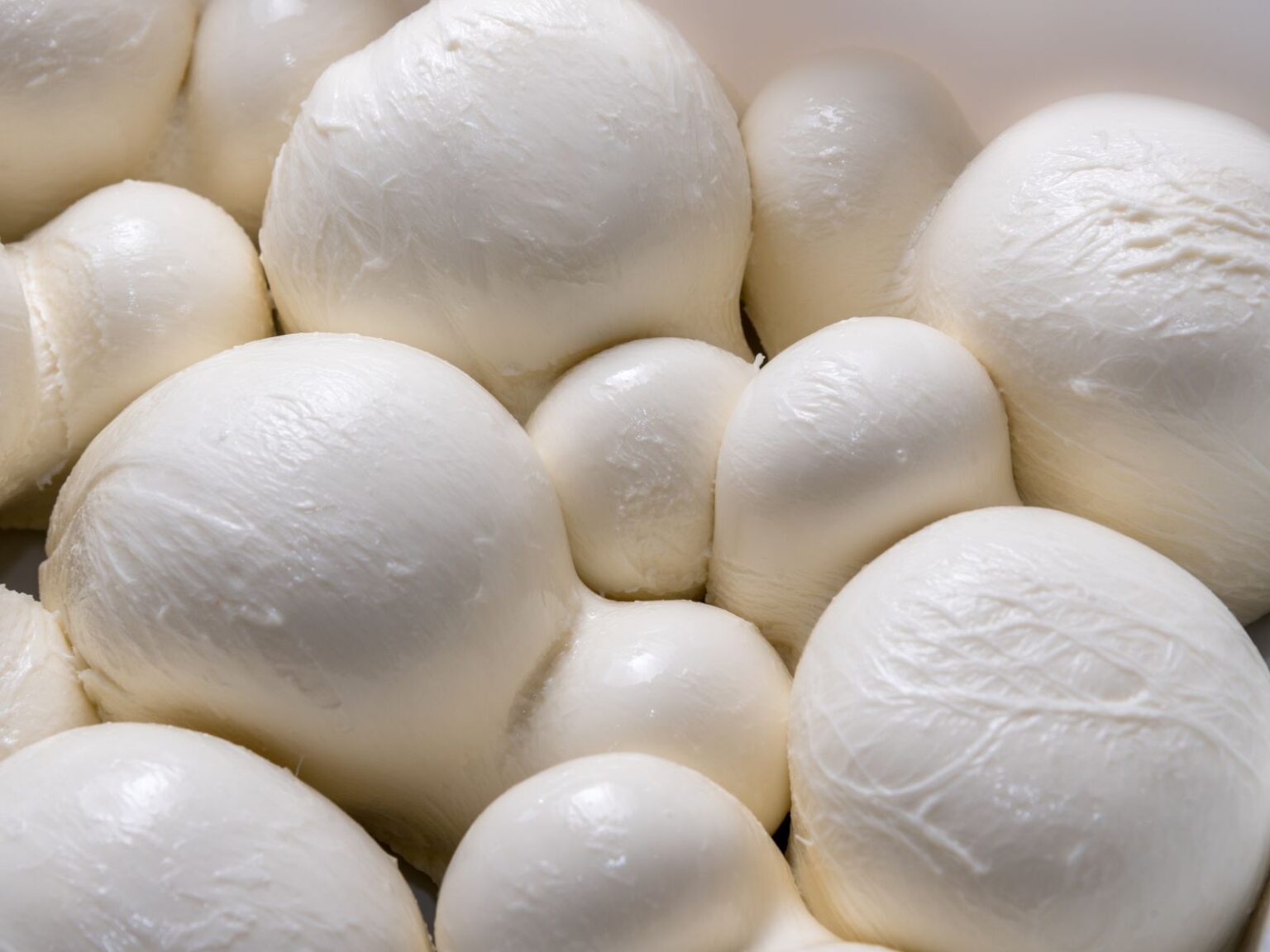 Mozzarella: America's Favourite Cheese (Origin & Different Types)